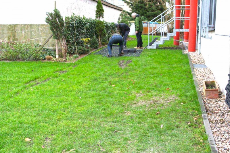 Rasengitter RG24 - Direkt auf dem Rasen verlegen, sofort befahrbar