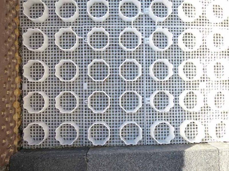 Kiesweg anlegen, gestalten und stabilisieren mit dem Kiesgitter KG30