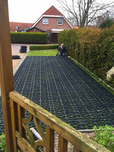 Rasengitter RG24 aus Kunststoff zur direkten Verlegung ohne Unterbau