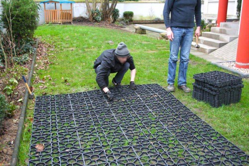 Rasengitter RG24 aus Kunststoff zur direkten Verlegung ohne Unterbau